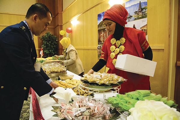 International Buffet brings a world of food – Hilltop Times