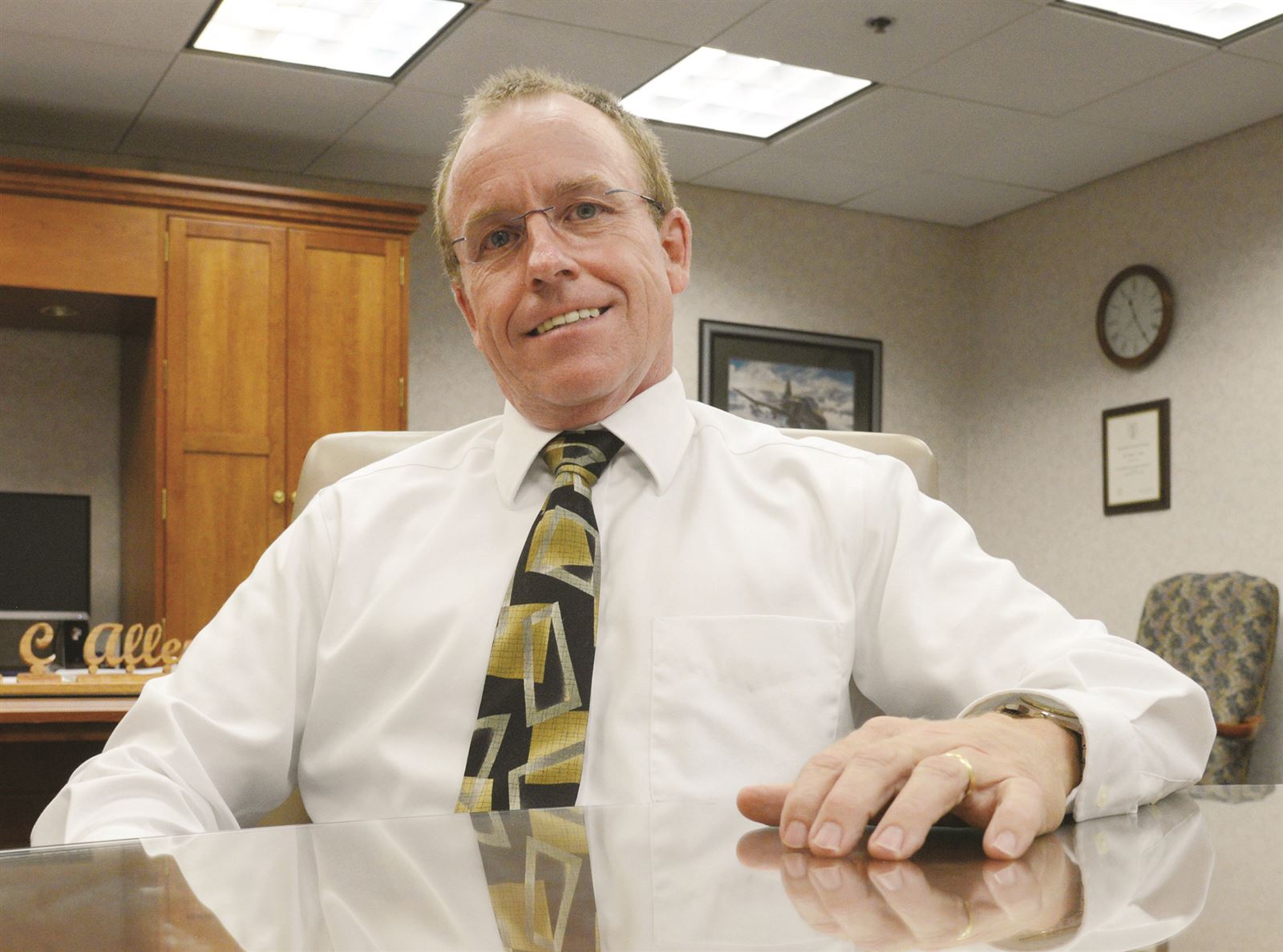 Allen retires after 40 years of service – Hilltop Times